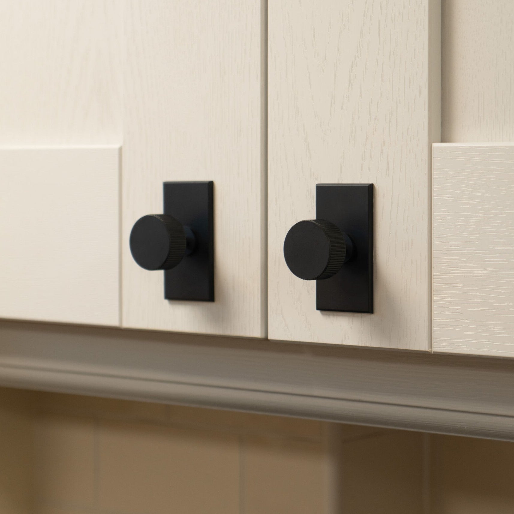 Black Cabinet Knobs - Matt & Textured Finishes – Oakhurst Interiors